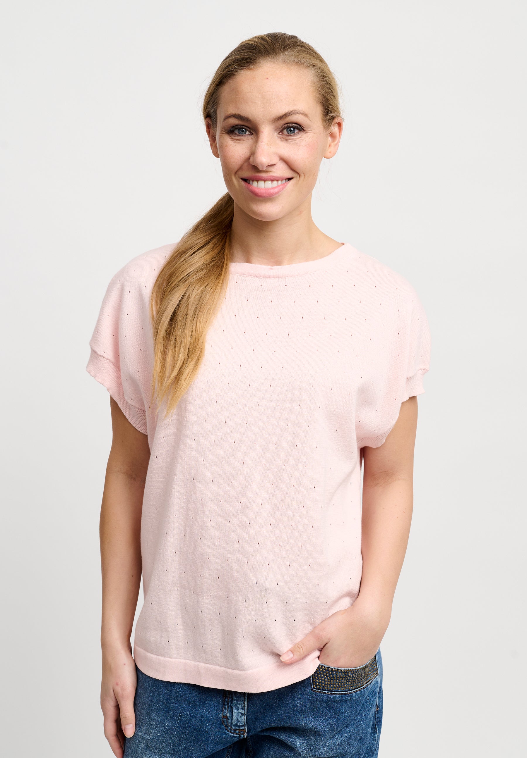 Victoria - Rose – Gowoman